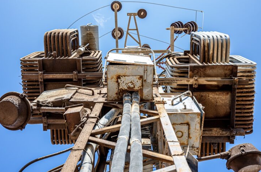 What Does a Distribution Transformer Drawing Reveal About Structure and ...